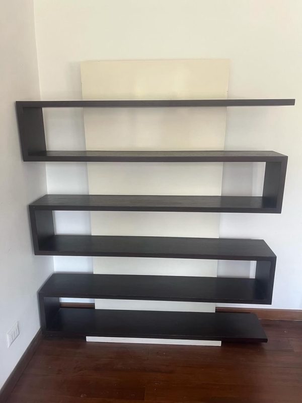 Mueble con repisas - Matuttera